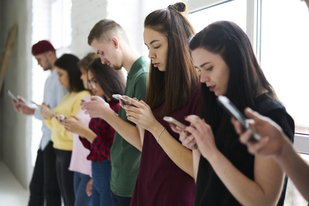 A Commentary On The Tech-Addiction Epidemic – The Banner Newspaper