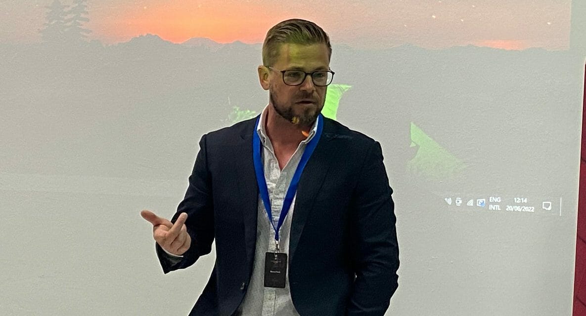 Reflecting on the political media sphere with Dr. Peck – The Banner ...